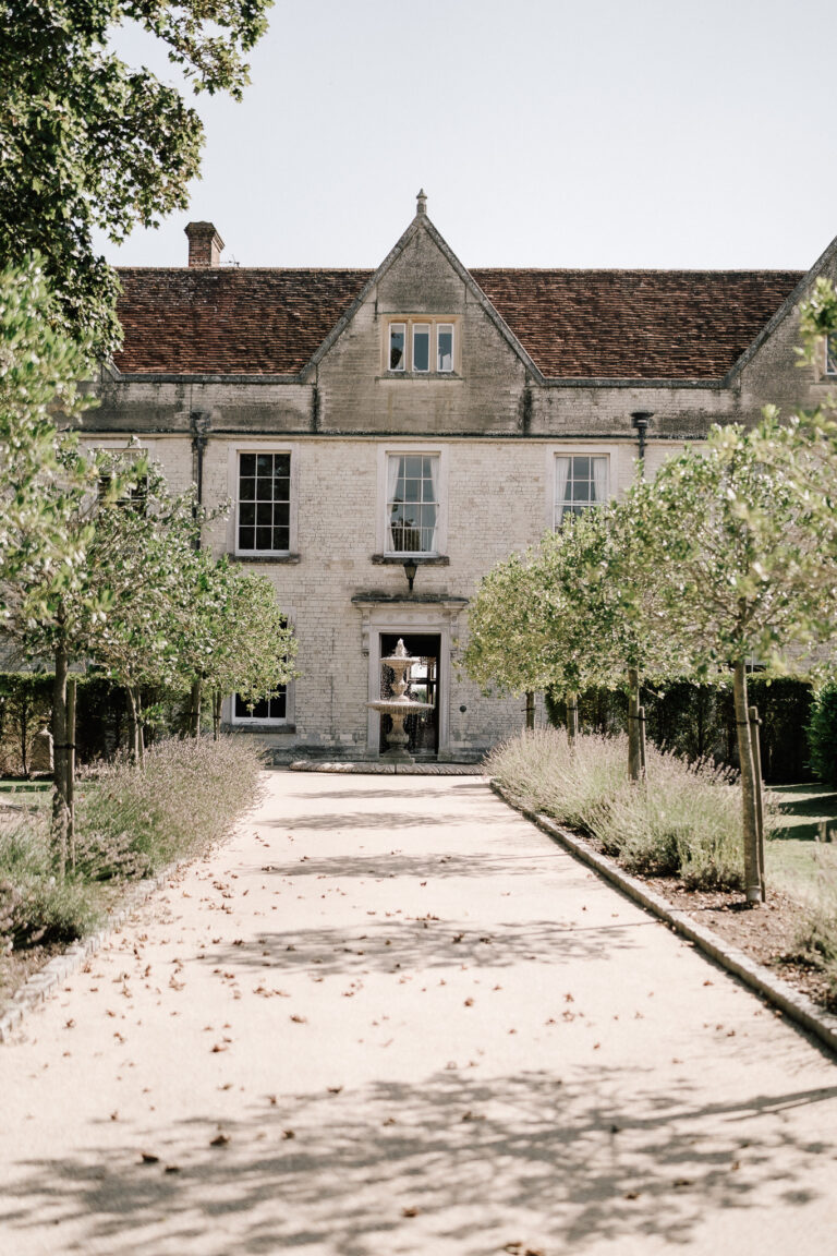 Pamela & Tony’s Wedding at Froyle Park, Alton – Mati Gono Events